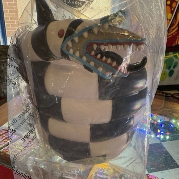 Dining | Beetlejuice Sandworm Regal Exclusive Popcorn Bucket In Hand ...
